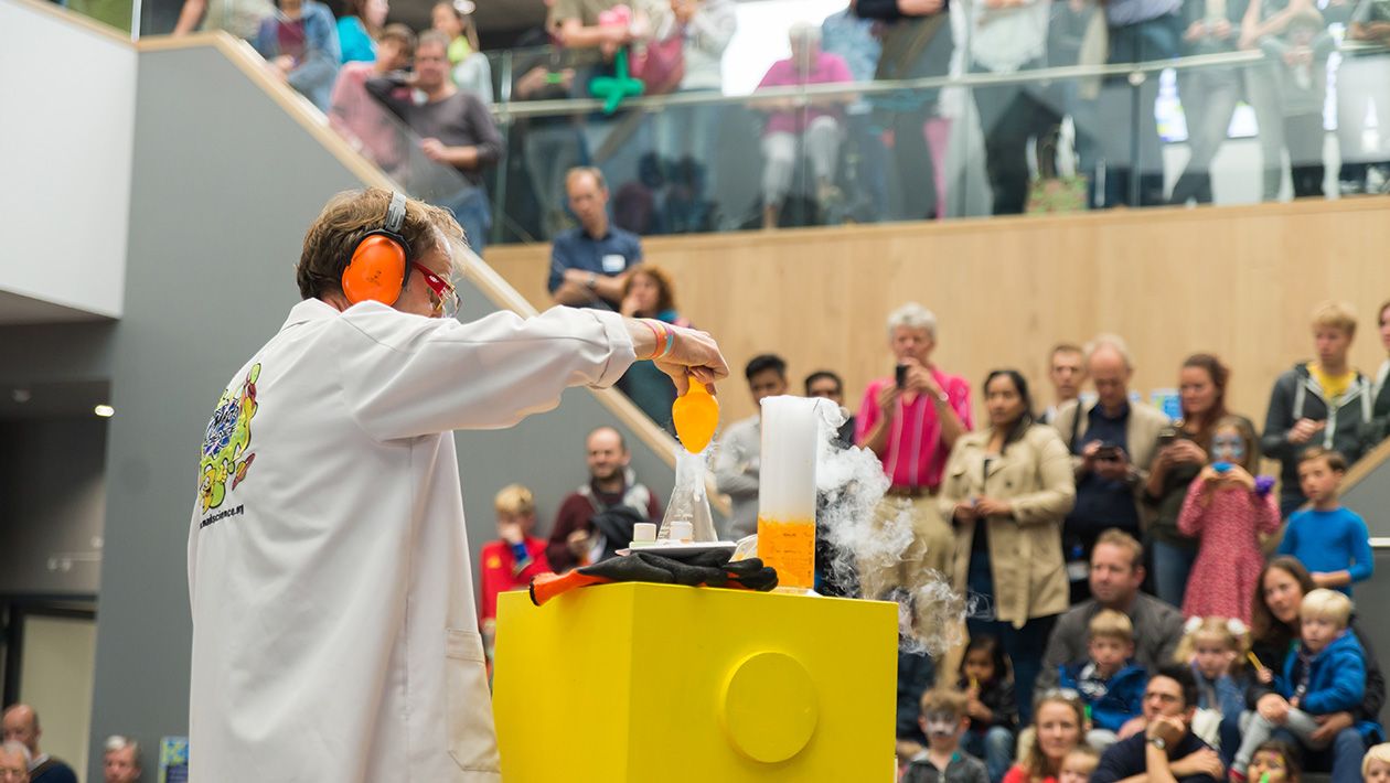 STEM Programs | Science for Kids | Mad Science